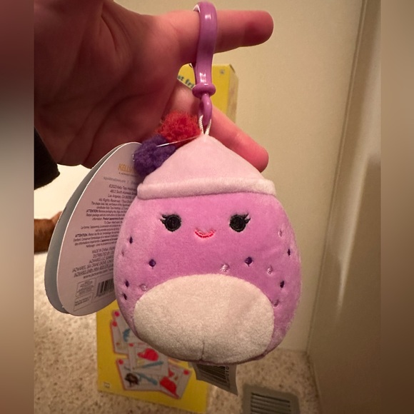 Squishmallows | Toys | Nwt Squishmallow Vie The Berry Smootie Clip 3 ...
